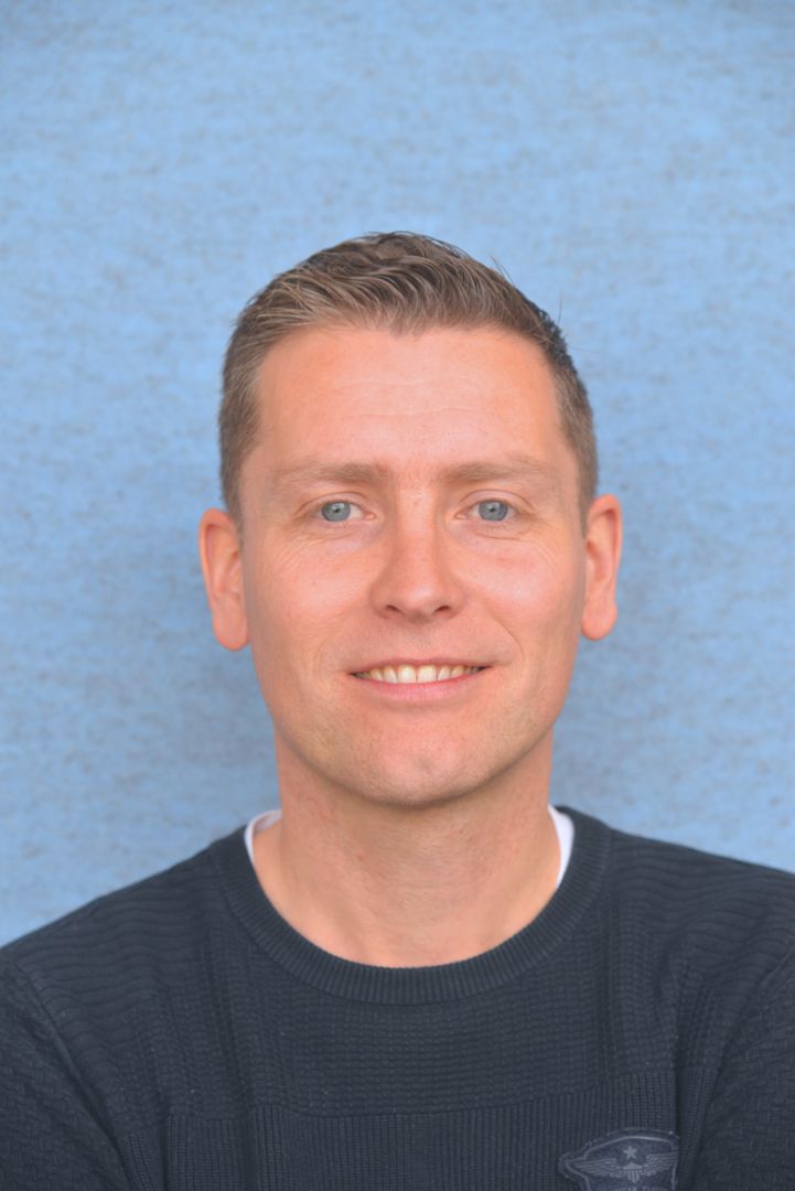 Contact | Lampe Group